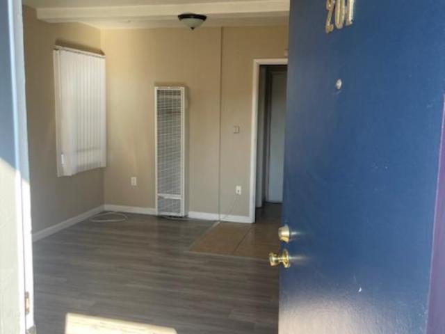 Studio, 1 bath, Condo 2567 Foothill Blvd