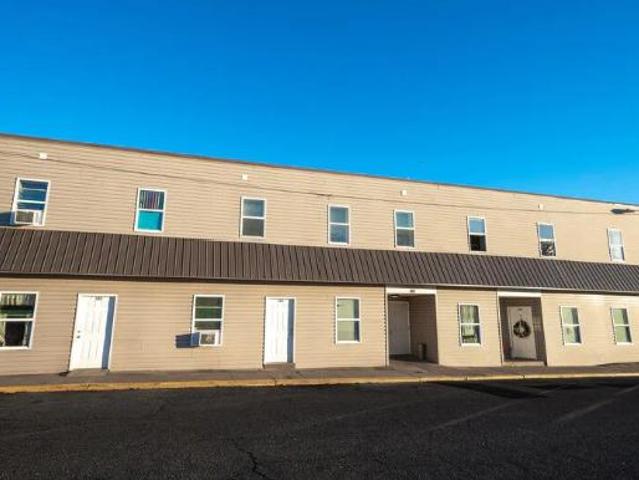 Studio, 1 bath, Condo 260 N Commerce Ave
