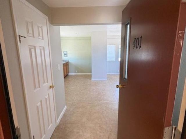Studio, 1 bath, Condo 2624 Foothill Blvd