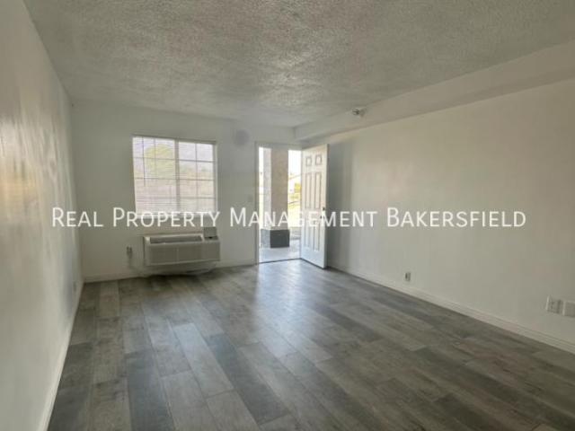 Studio, 1 bath, Condo 2700 White Lane