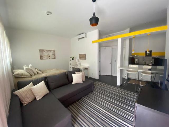Studio, 1 bath, Condo 2717 Lytelle Place