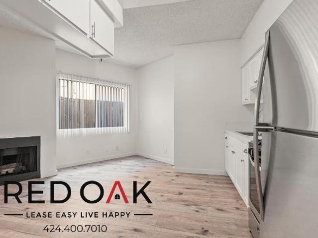 Studio, 1 bath, Condo 2724 Abbot Kinney Blvd