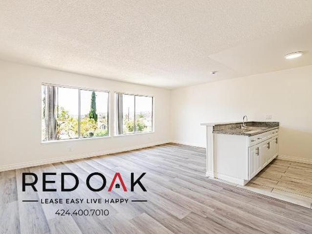 Studio, 1 bath, Condo 277 E Avenue 41