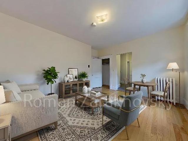 Studio, 1 bath, Condo 287 St Paul St