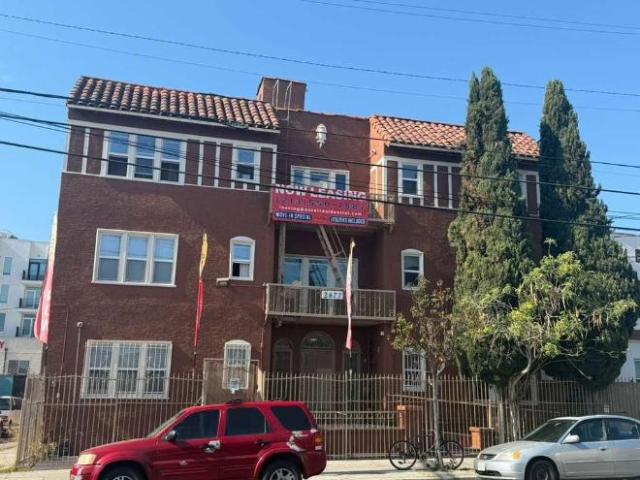 Studio, 1 bath, Condo 2877 San Marino St