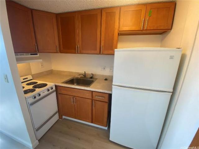 Studio, 1 bath, Condo 2888 Ala Ilima St