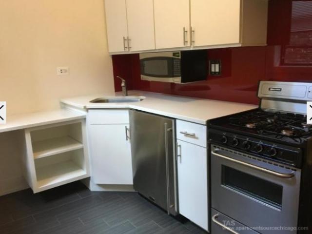 Studio, 1 bath, Condo 2888 N Clark St