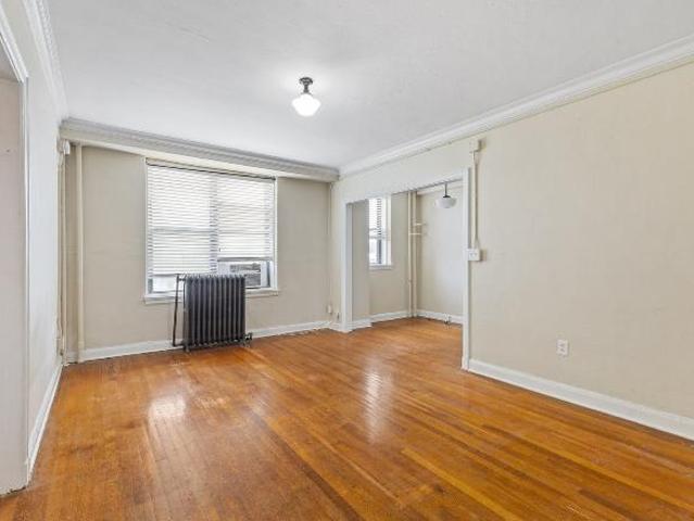 Studio, 1 bath, Condo 28 East 16th Street