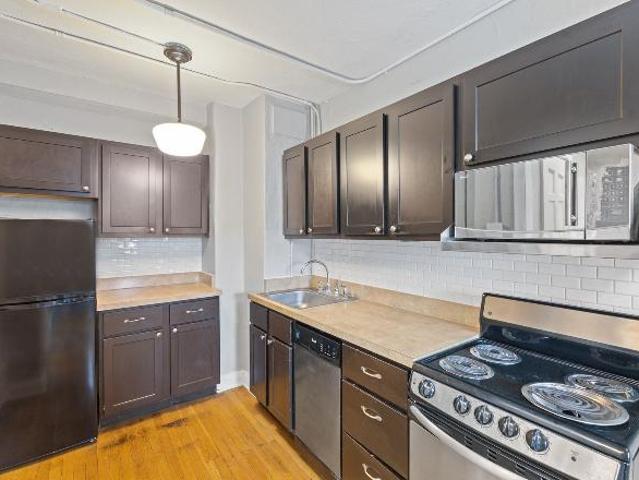 Studio, 1 bath, Condo 28 East 16th Street