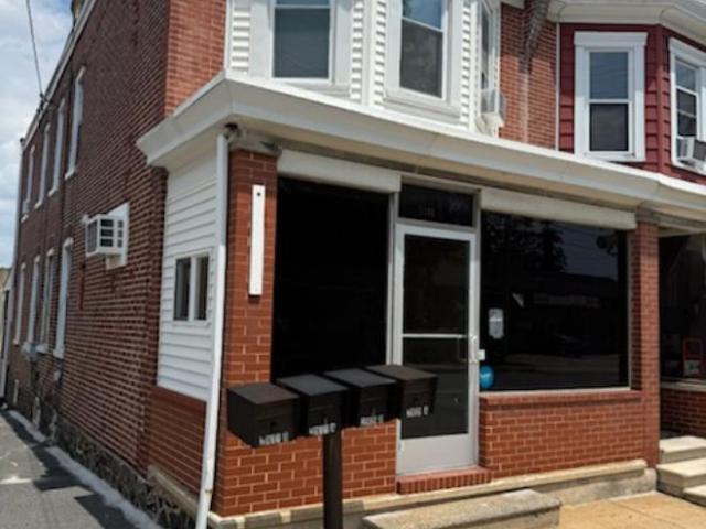 Studio, 1 bath, Condo 2911 Lancaster Avenue