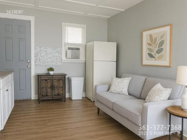 Studio, 1 bath, Condo 2921 S Port Ave
