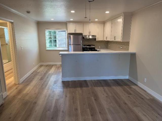 Studio, 1 bath, Condo 2066 Fruitdale Avenue