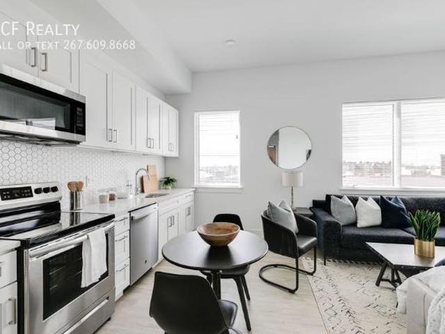 Studio, 1 bath, Condo 2201 Washington Ave