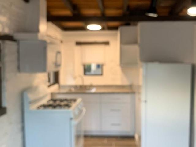 Studio, 1 bath, Condo 222 Santa Cruz