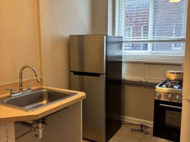 Studio, 1 bath, Condo 2230 4th Avenue