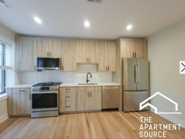 Studio, 1 bath, Condo 2237 5 N Bissell St