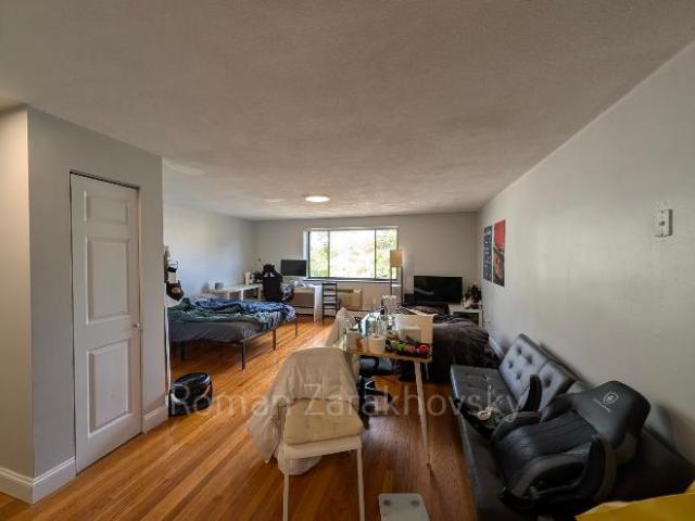 Studio, 1 bath, Condo 226 Babcock St