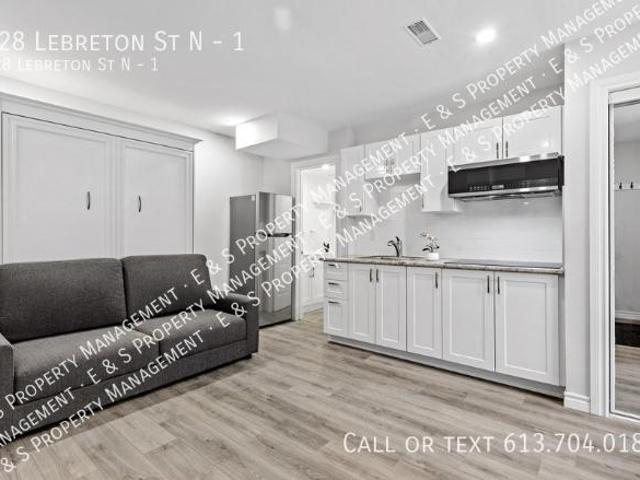 Studio, 1 bath, Condo 228 Lebreton St N
