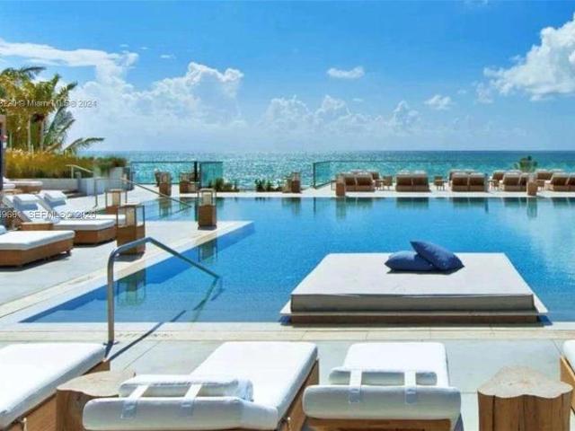Studio, 1 bath, Condo 2301 Collins Ave