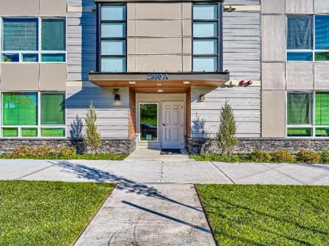 Studio, 1 bath, Condo 2330 Yakima Court