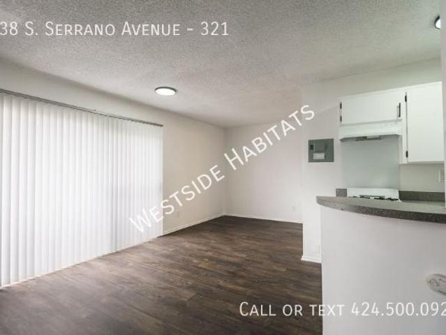 Studio, 1 bath, Condo 238 S Serrano Avenue