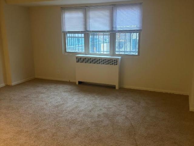 Studio, 1 bath, Condo 3435 Holmead Pl
