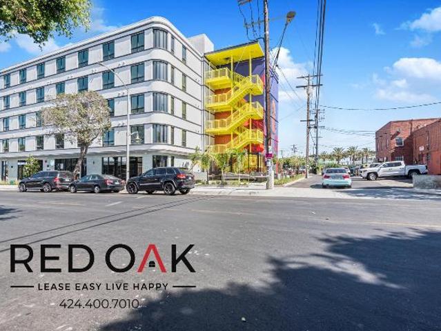 Studio, 1 bath, Condo 3450 W 43rd St