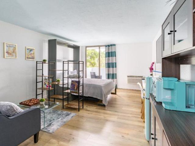 Studio, 1 bath, Condo 3501 Inverrary Blvd