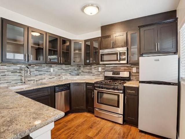 Studio, 1 bath, Condo 3528 W Adams Blvd