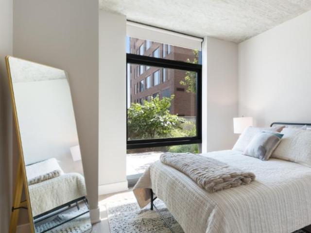 Studio, 1 bath, Condo 352 S Aberdeen St