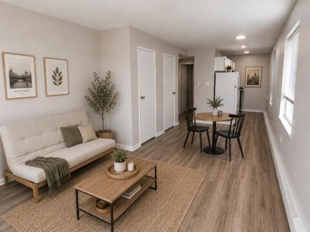 Studio, 1 bath, Condo 3549 Harvey Ave