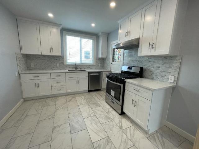 Studio, 1 bath, Condo 3815 Webster St