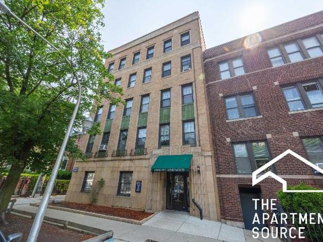 Studio, 1 bath, Condo 3831 North Fremont St