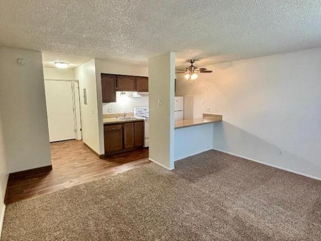 Studio, 1 bath, Condo 3950 SW 102nd Ave