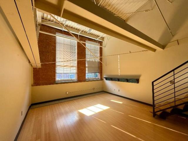 Studio, 1 bath, Condo 300 Tijeras Ave NE