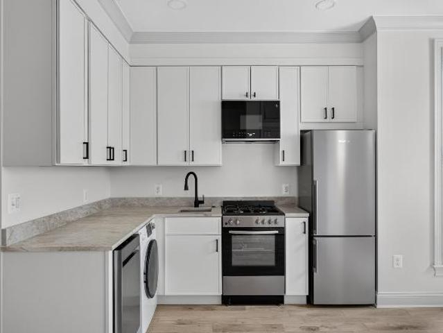 Studio, 1 bath, Condo 311 East Capitol St SE