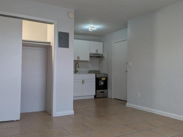 Studio, 1 bath, Condo 320 Eastern Parkway