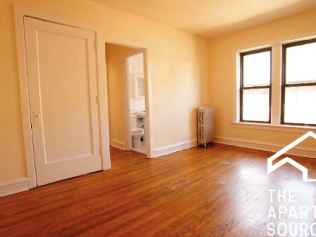 Studio, 1 bath, Condo 3310 West Schubert Ave