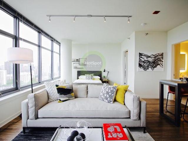 Studio, 1 bath, Condo 337 W Chestnut St