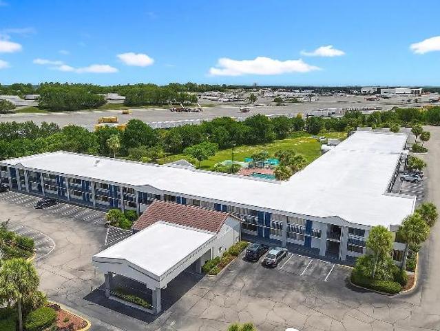 Studio, 1 bath, Condo 44199 Highway 27