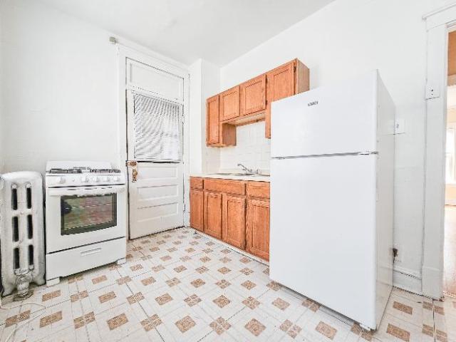 Studio, 1 bath, Condo 4445 N Damen