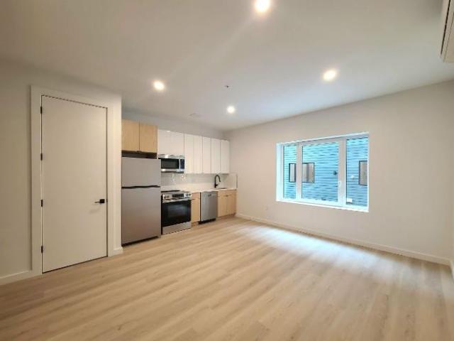 Studio, 1 bath, Condo 448 Scotland Rd