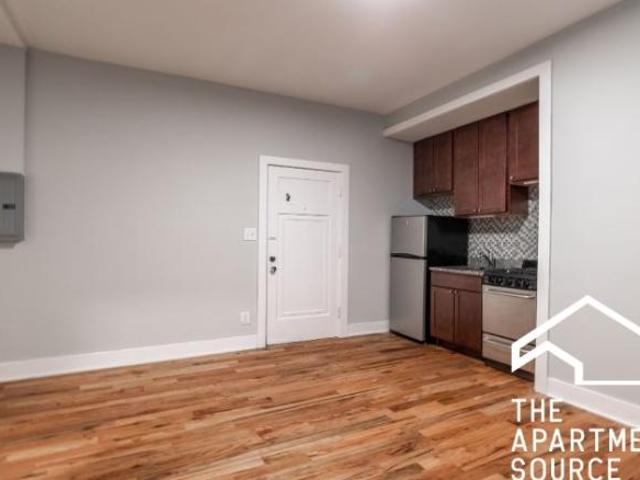 Studio, 1 bath, Condo 4546 N Damen Ave