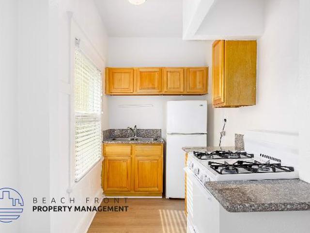 Studio, 1 bath, Condo 463 S Hartford Ave