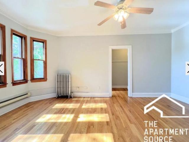 Studio, 1 bath, Condo 4631 N Paulina St