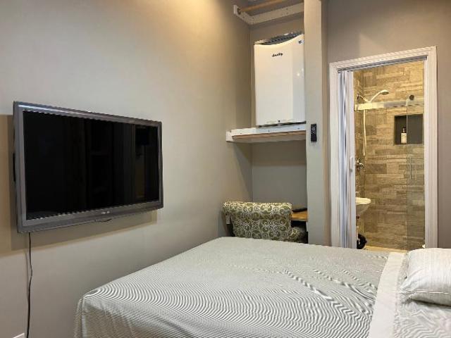 Studio, 1 bath, Condo 484 Linden St