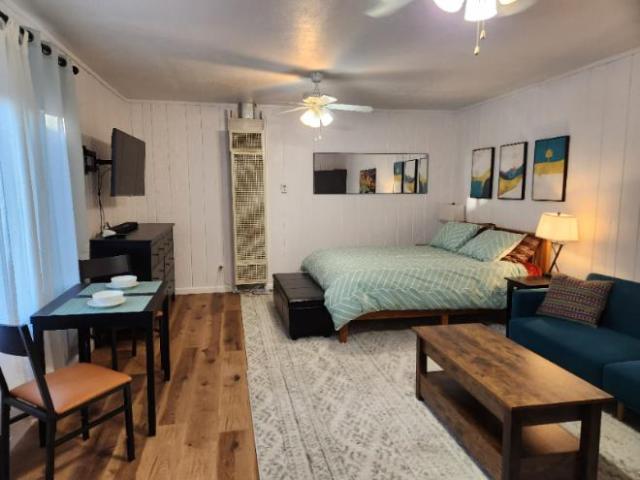 Studio, 1 bath, Condo 419 Kit Carson Rd