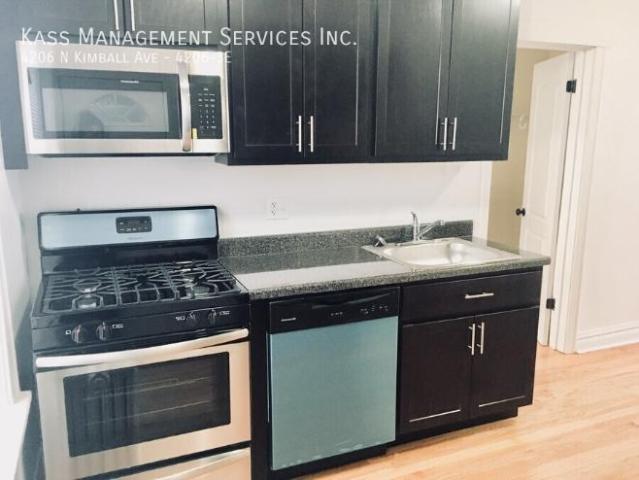 Studio, 1 bath, Condo 4206 N Kimball Ave