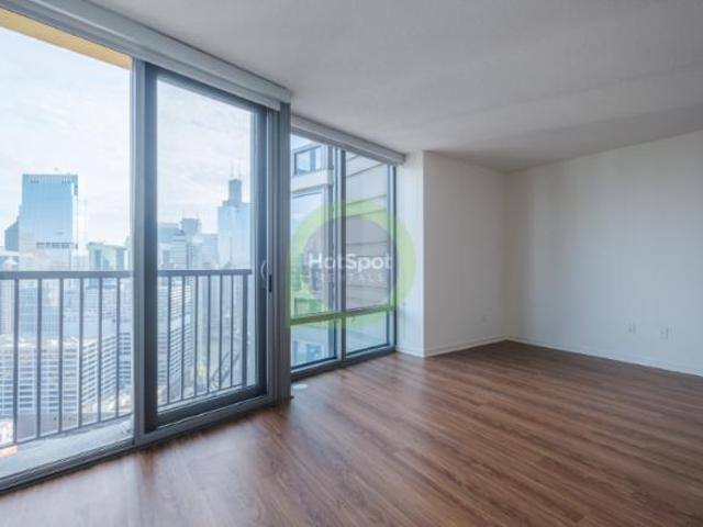 Studio, 1 bath, Condo 424 W Grand Ave