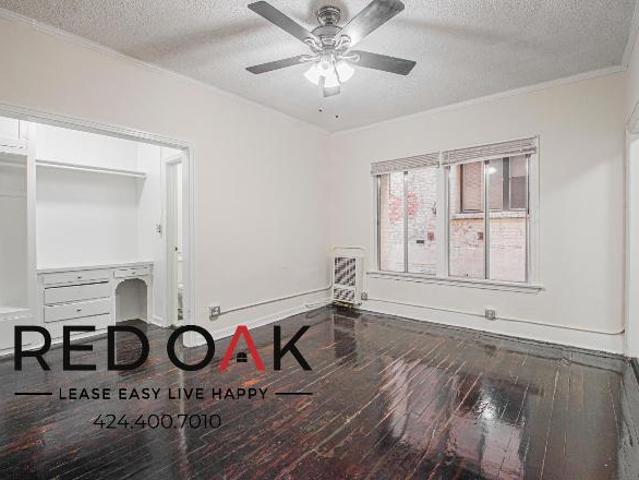 Studio, 1 bath, Condo 425 S Grand View St